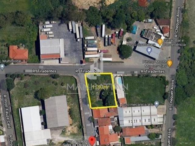 terreno à venda em Centro