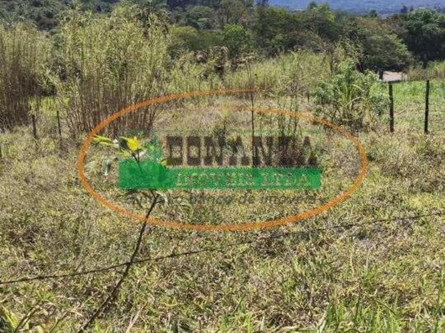 Terreno à venda em César de Pina