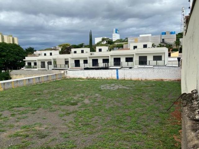 terreno à venda em Chácara Primavera