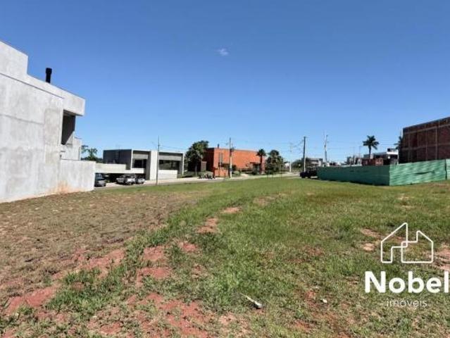 Terreno à venda em Cianorte PR, bairro Forest Hill Resid. & Spa Resort, com 360m² de área. Aproveite