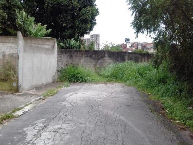 Terreno à venda em Cidade d&apos abril SP