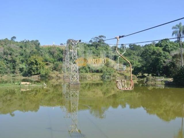 terreno à venda em Clube Fazenda Arcadas