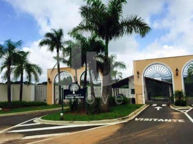 terreno à venda em Clube Fazenda Arcadas