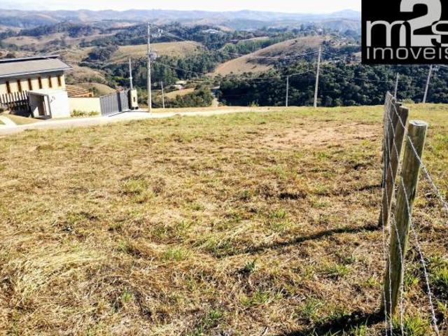 Terreno à venda em Cunha SP, a apenas 2,0 Km do Centro da Cidade, com 857,00 m² de área!