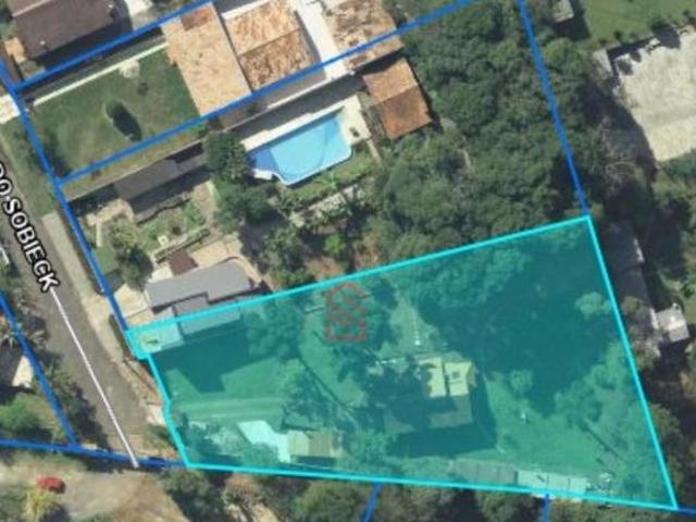 Terreno à venda em Curitiba PR, Bairro Campo Comprido 2.194,00 m² de área!