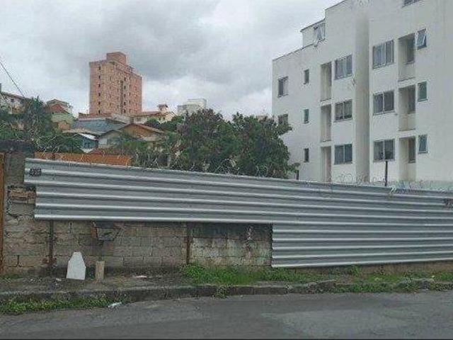 Terreno à venda em Ana Lúcia