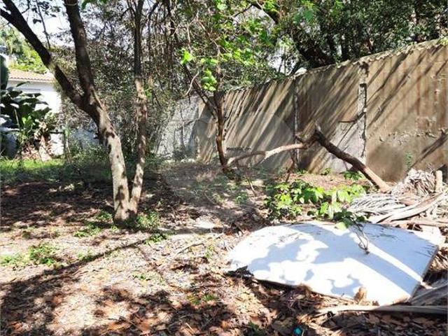 Terreno à venda em Alto de pinheiros SP
