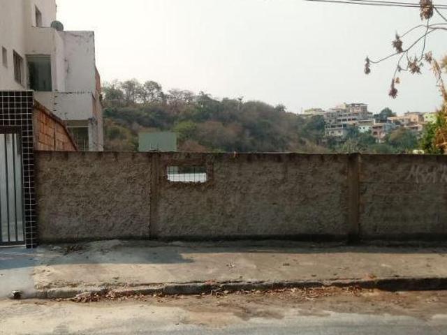 Terreno à venda em Álvaro Camargos