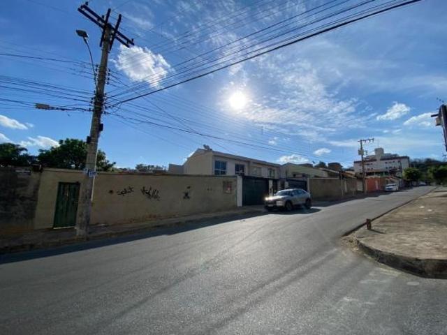 Terreno à venda em Álvaro Camargos