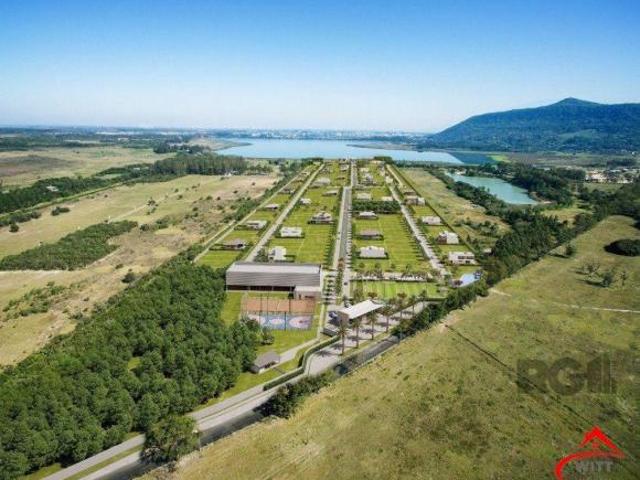 Terreno à venda em Albatroz