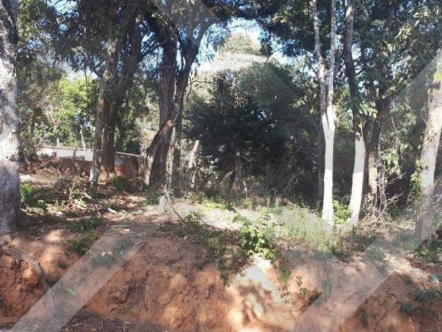Terreno à venda em Aldeia da Serra