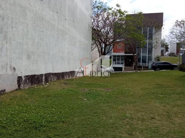 Terreno à venda em Alphaville
