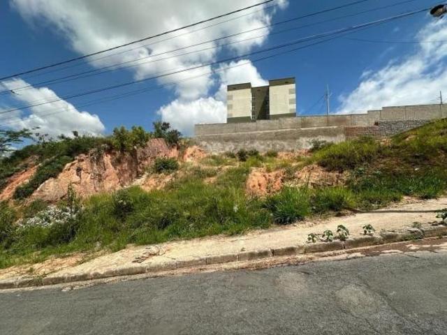 Terreno à venda em Arvoredo II