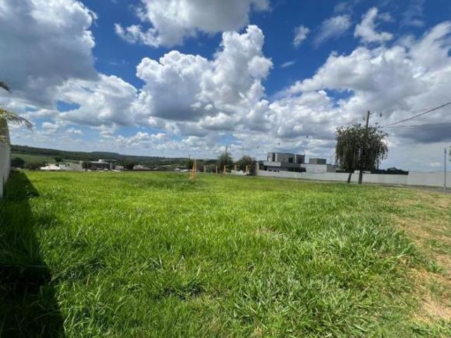 Terreno à venda em Araçoiaba da Serra, Condomínio Village Ipanema, com 1200 m²