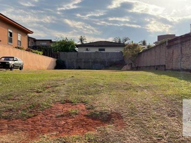 Terreno à venda em Araraquara