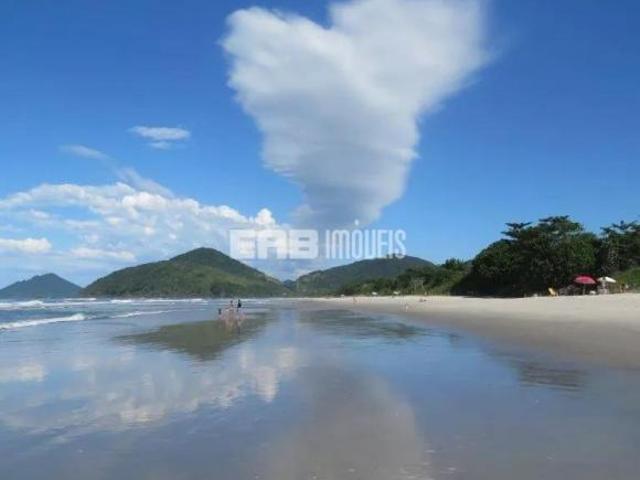 Terreno à venda em área comercial na praia de Itamambuca