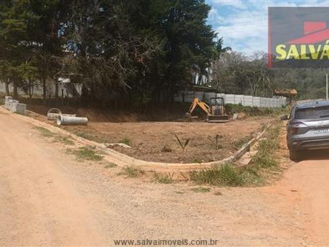 Terreno à venda em Atibaia
