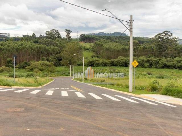Terreno à venda em Atibaia