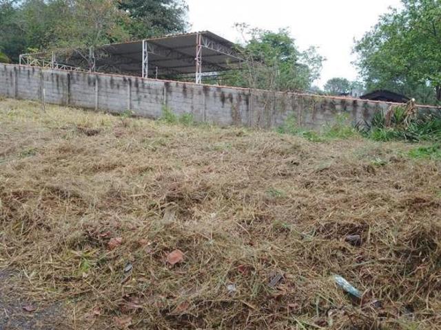 Terreno à venda em Atibaia