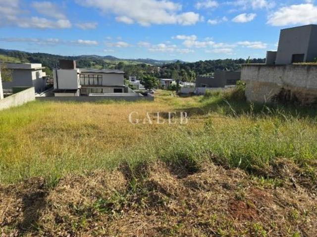 Terreno à venda em Atibaia SP, no Condomínio Equilibrium, com 825m² de área. Confira!