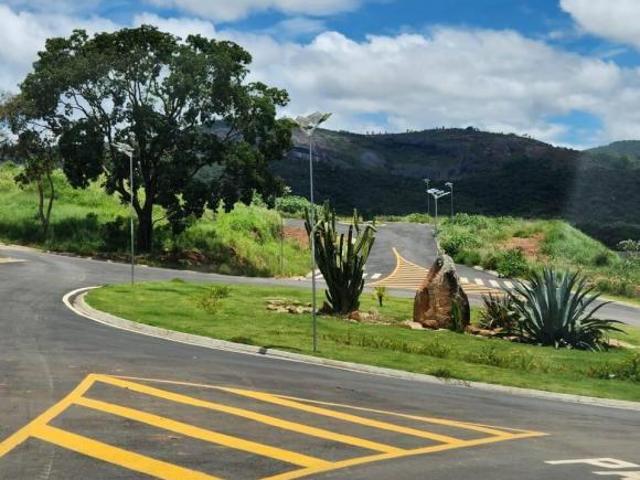 Terreno á venda, em Atibaia/SP 741,56 m², em condomínio fechado