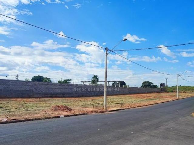 Terreno à venda em Bady Bassit SP, Jardim Monte Carlos: oportunidade única para investir!