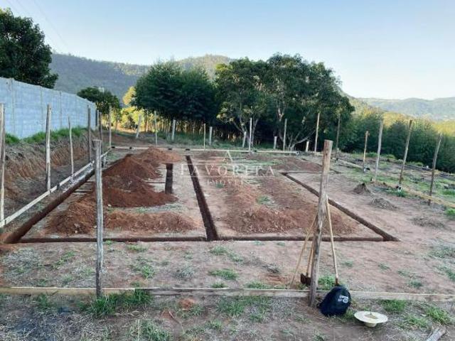 Terreno à venda em Bairro do Agudo