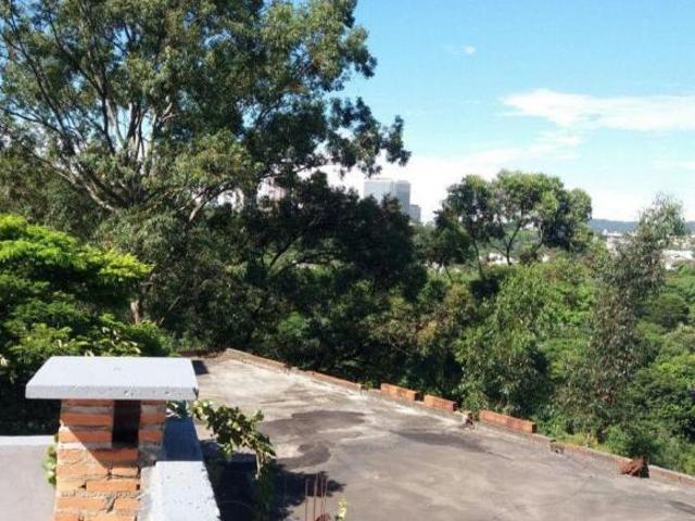Terreno à venda em Barueri, Jardim Tupanci, Não Está Em Condomínio