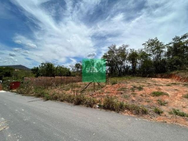 Terreno à venda em Betim MG, no bairro Tiradentes, com 330m² de área!