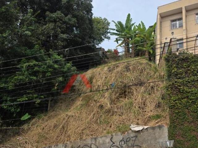 Terreno à venda em Belo Horizonte MG, bairro São Lucas, 350m² de área! Projeto já aprovado de 6 apts