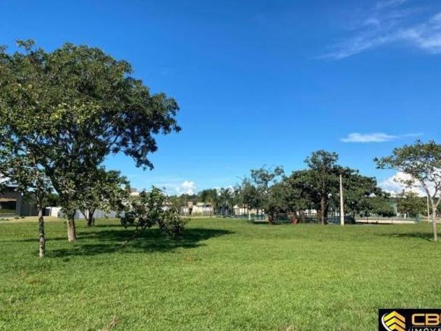 Terreno à venda em Brasília DF, Setor Habitacional Jardim Botânico, com 700,00 m² de área!