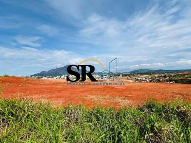 Terreno à venda em Governador Valadares MG: lote no bairro Castelo, pronto para construir!
