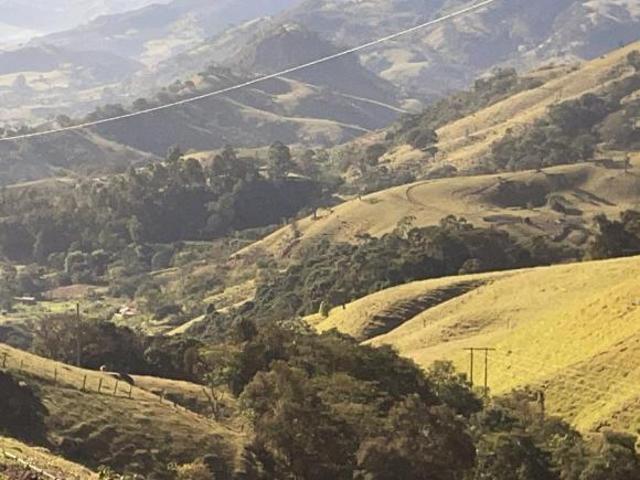 Terreno à Venda em Gonçalves MG
