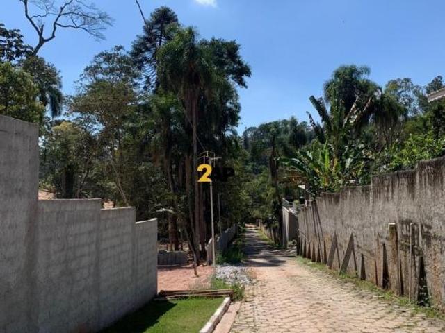 Terreno à venda em Embu das Artes SP, Chácaras Lidia, 1.500,00m² de área: sua op