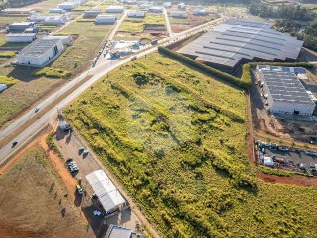 terreno à venda em Europark Comercial