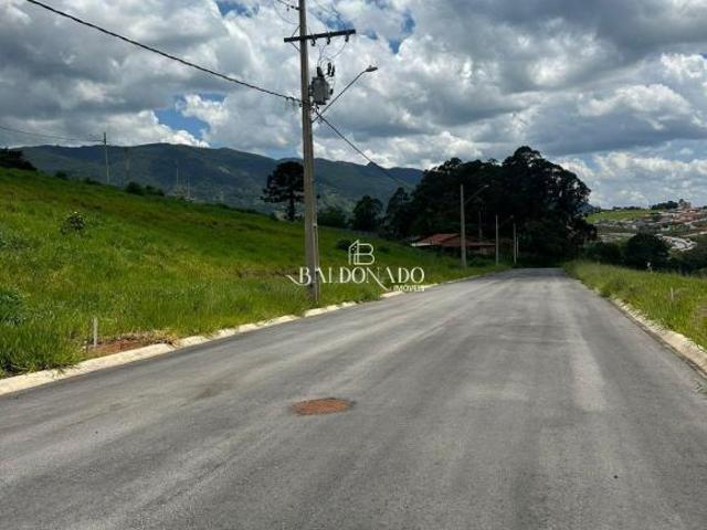 Terreno à Venda em Extrema MG, 200m² em Bairro Residencial, Ideal para Construir