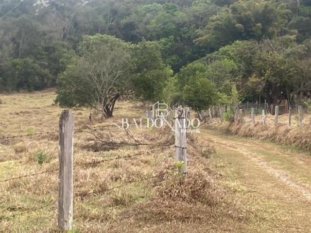 Terreno à venda em Extrema MG com 108.900 M Com Escritura próximo à Fernão Dias