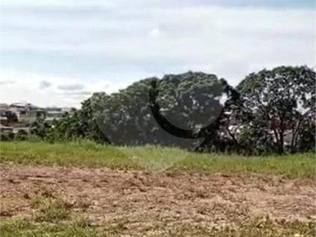 Terreno à venda em Fazenda Santana SP