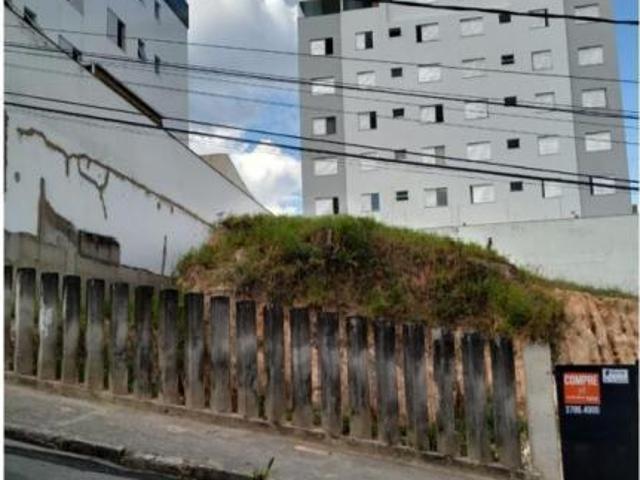 Terreno à venda em Fernão Dias
