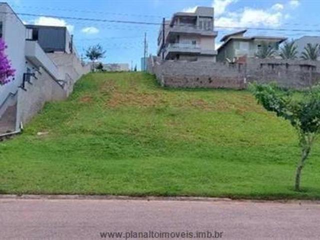 Terreno à venda em Ibi Aram