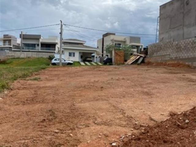 Terreno à venda em Ibi Aram