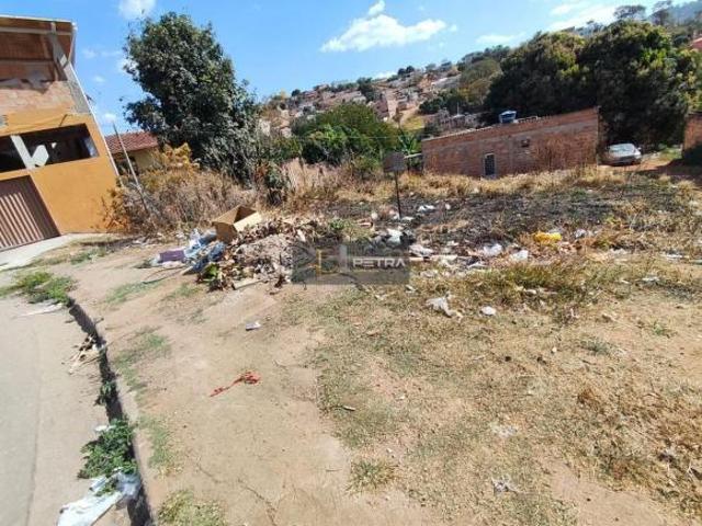 Terreno à venda em Icaivera