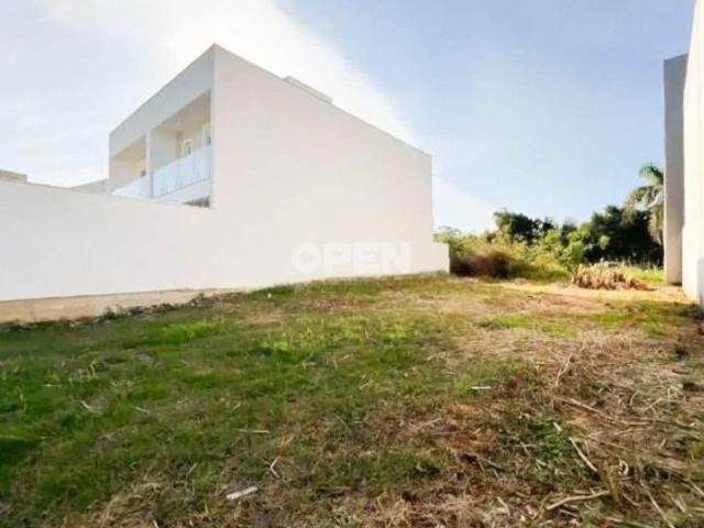 Terreno à venda em Igara