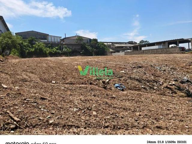 Terreno à venda em Itaquaquecetuba