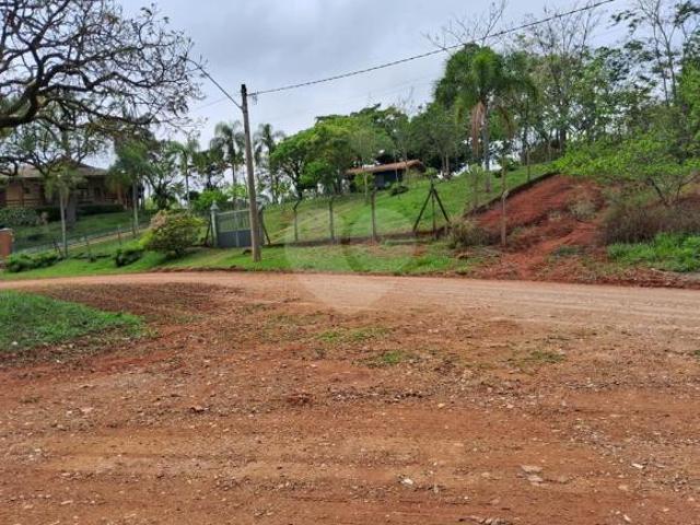 Terreno à venda em Ivoturucaia SP