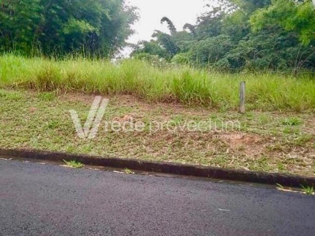 Venda, Terreno de 1768m² no Condominio Morada das Nascentes em Joaquim Egidio