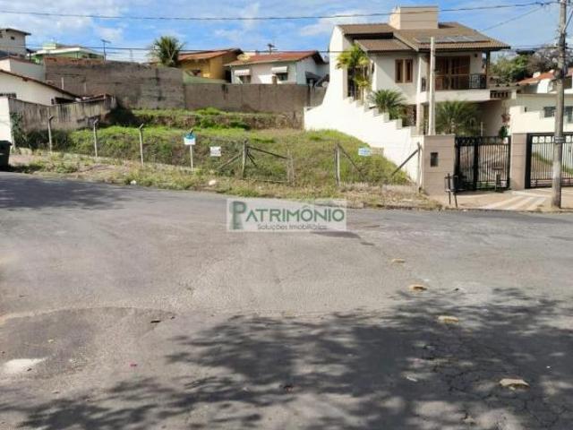 Terreno à venda em Jaguariúna SP, no Jardim São João, com 346m² de área! Venha conferir!