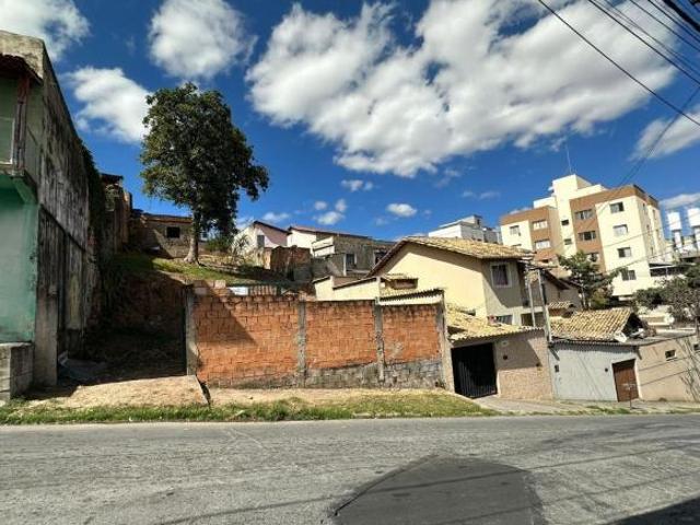 Terreno à venda em Jaqueline