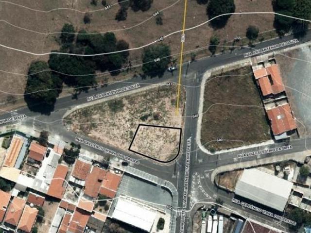 terreno à venda em Jardim Nova América