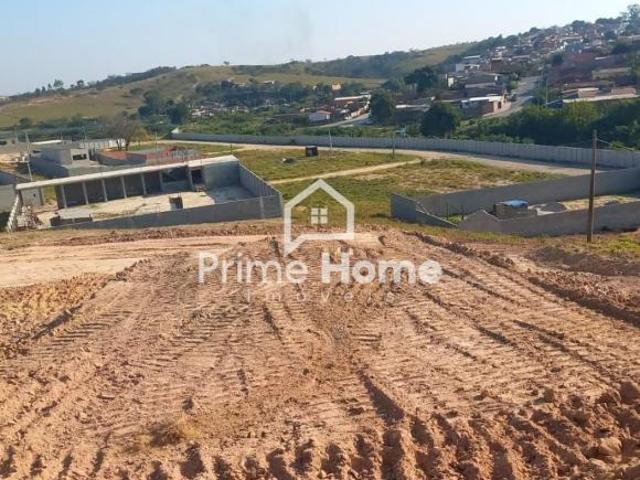 terreno à venda em Jardim Amanda II